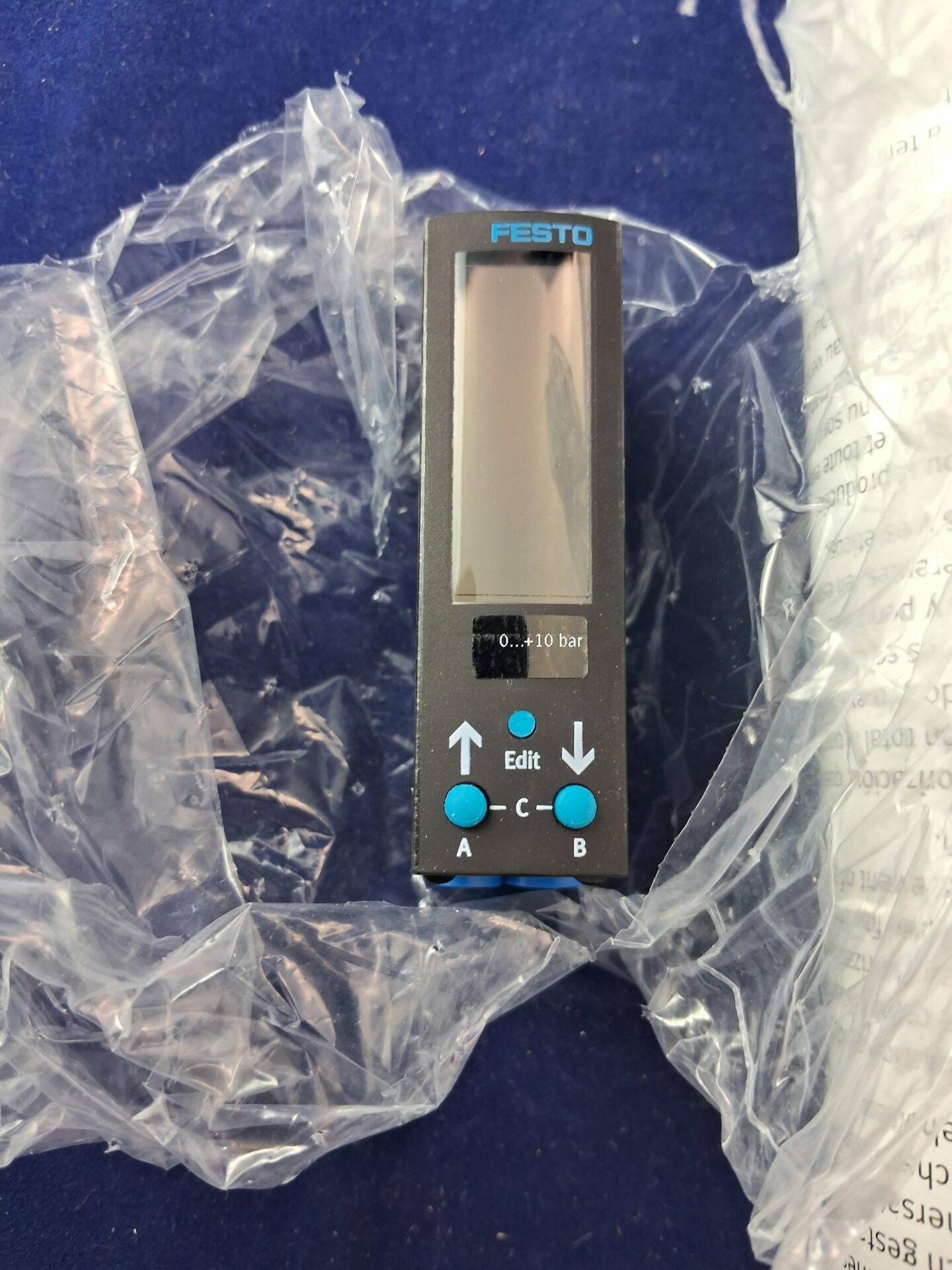 Festo-SDE3-D10Z-B-HQ4-2P-M8-SDE3-D10Z-B-HQ4-2P-M8-Piezoresistive ...